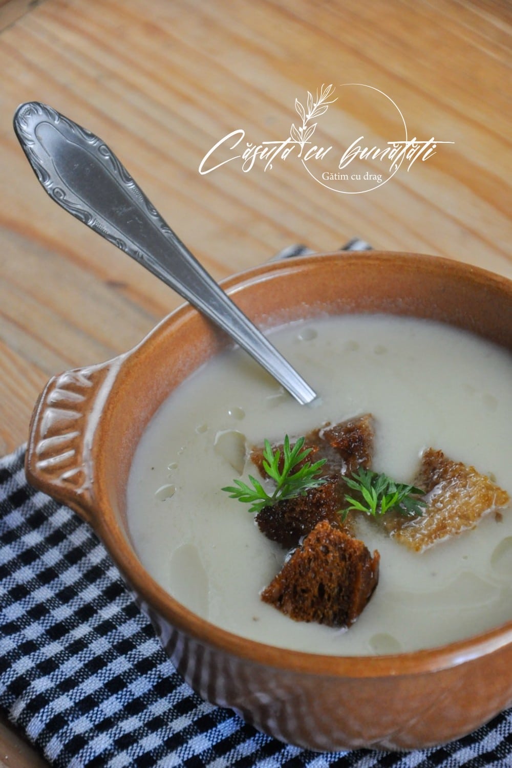 Supă cremă de gulie – fină, delicată și ușor de făcut